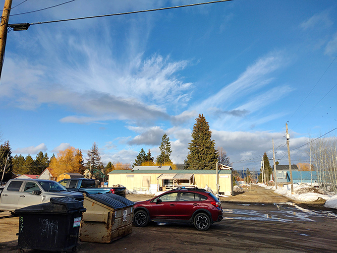 Donnelly's quiet streets let you hear what really matters - birds singing and mountains just being magnificent.