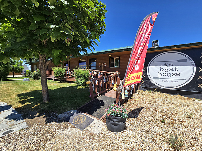 The Boathouse brings nautical charm to landlocked Idaho, with a rustic wooden exterior that welcomes hungry visitors.