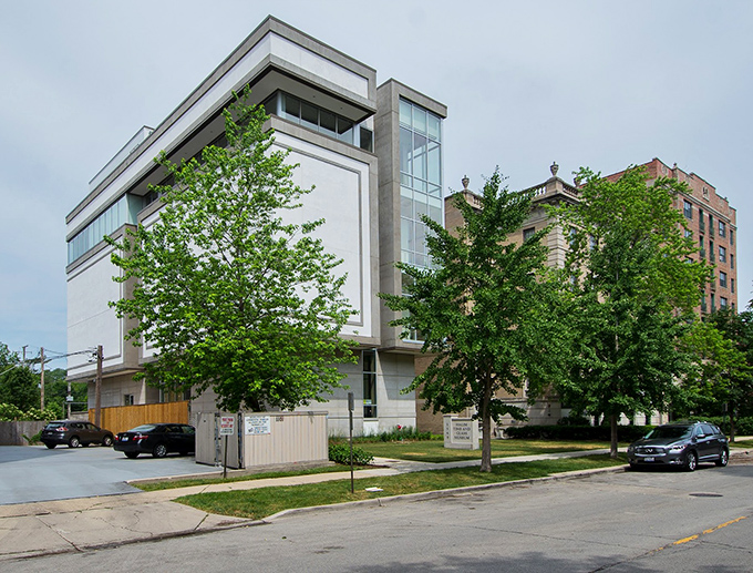 The Halim Time & Glass Museum's clean modernist lines prove Evanston isn't just about Victorian charm &ndash; contemporary architecture finds its place among the historic gems.