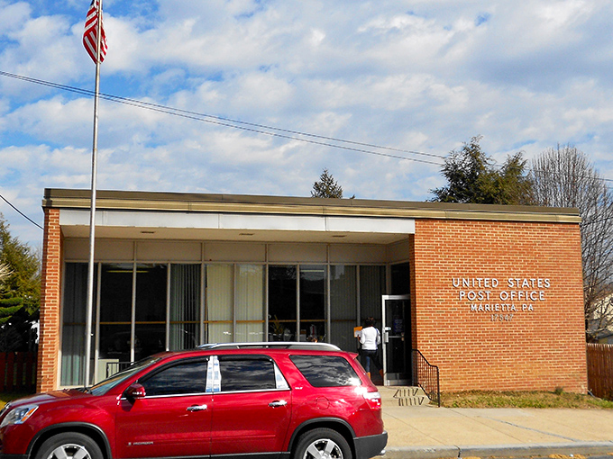 Even Marietta's post office has that "we're all neighbors here" vibe&mdash;the kind of place where the clerk might ask about your mother's hip replacement.