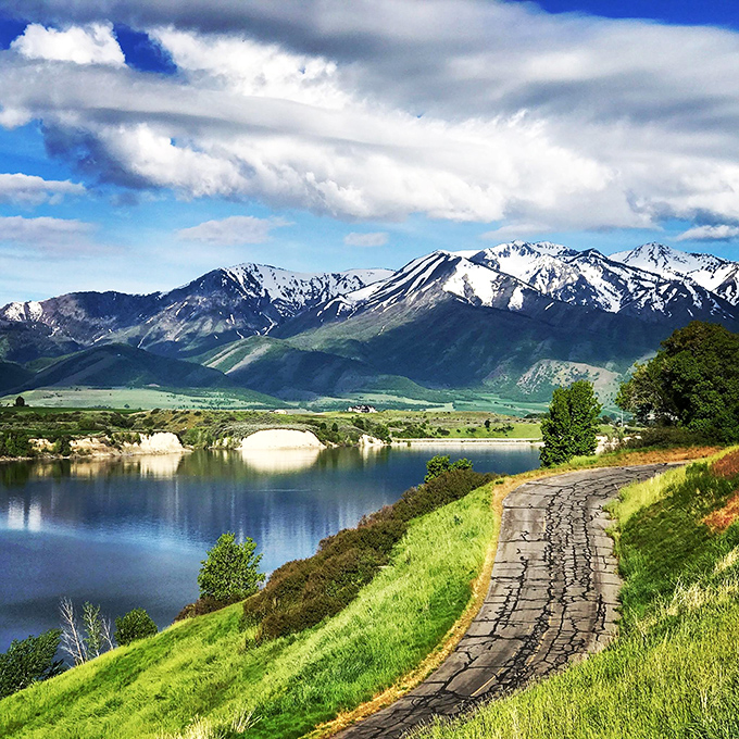 A path that practically begs for contemplative walks. This lakeside trail offers the kind of views that make philosophers out of retirees.