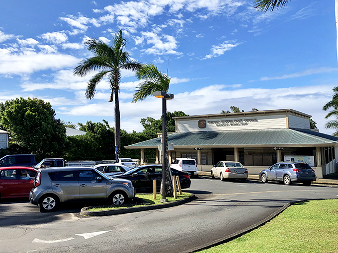 Small-town infrastructure with big personality. Even the post office in Honoka'a seems to operate on "island time."