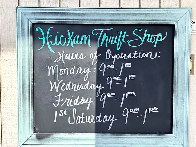 The sacred schedule&mdash;mark your calendars! Like planning for a hot restaurant reservation, timing is everything in the thrift shop game.