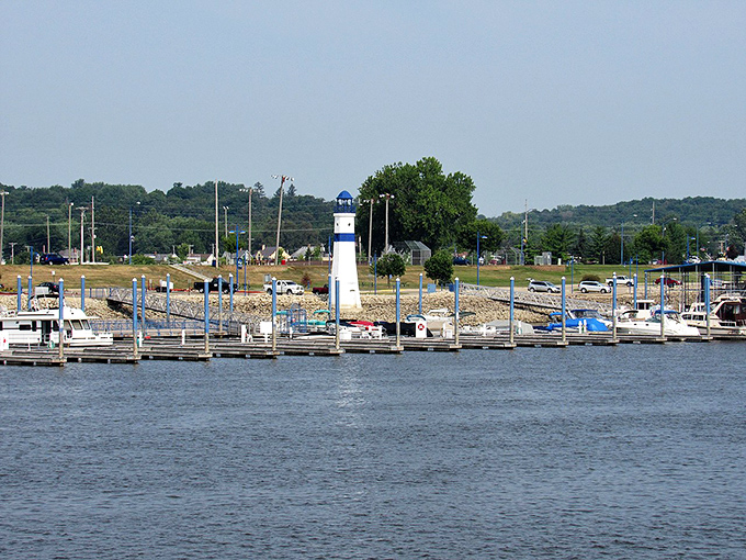 Clinton's marina along the Mississippi River offers peaceful waterfront views and recreation opportunities right in your own backyard.