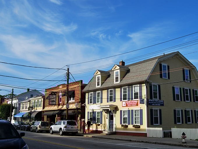 East Greenwich feels like the perfect setting for a Nancy Meyers movie&mdash;where life&rsquo;s problems dissolve over seafood dinners.