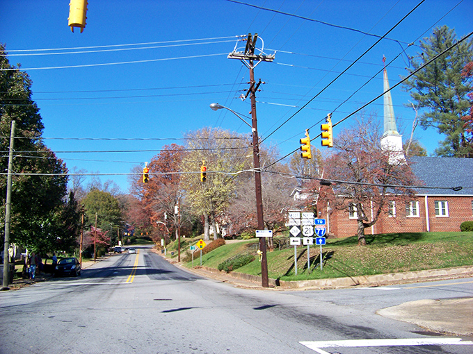 Elkin's downtown blends mountain charm with small-town hospitality, creating a picture-perfect setting for your retirement years ahead.