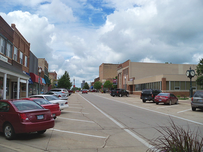 The beautiful brick buildings of Fairmont house affordable shops and services, making this lake town perfect for stretching retirement dollars.