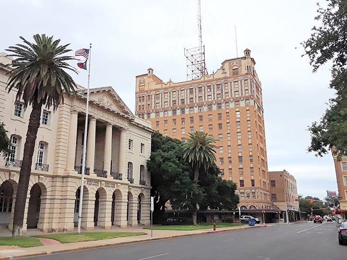 Laredo's grand architecture whispers of border town elegance without the hefty price tag. Palm trees and pillars, but your wallet stays plump!