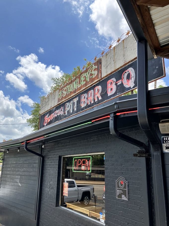 Stanley's Famous Pit Bar-B-Q - where the brick walls have absorbed decades of delicious smoke.