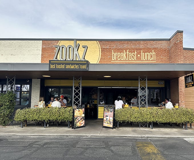 Zookz's bustling patio scene is the sandwich equivalent of the cool kids' table&mdash;and everyone's invited!