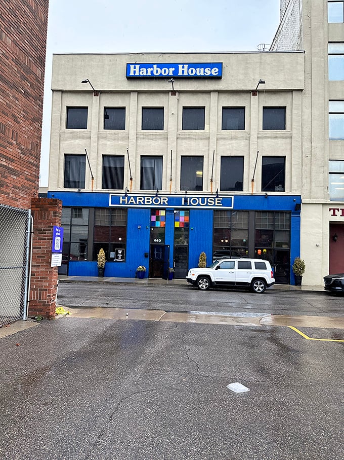 Rain or shine, Harbor House stands ready to serve. Those bright yellow letters promise seafood salvation in downtown Detroit.