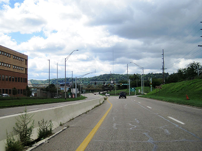 Steubenville's open roads and rolling hills offer retirees the peaceful commutes and scenic views that make everyday driving stress-free.