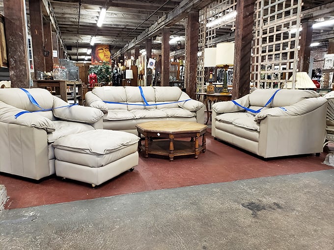 This leather living room set is practically begging for a Netflix marathon. Just add popcorn and remove those blue tags.