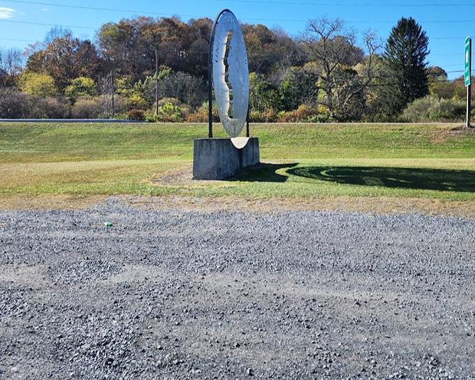 Standing solitary against the Pennsylvania landscape, the Giant Quarter serves as both landmark and unexpected roadside delight.
