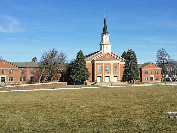Schaller Chapel at Buena Vista University combines academic gravitas with spiritual uplift&mdash;a building that makes you stand a little straighter.
