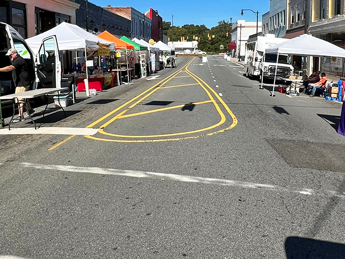 Eden's farmers market turns an ordinary street into a neighborhood living room. Fresh produce and fresher gossip&mdash;both locally sourced!