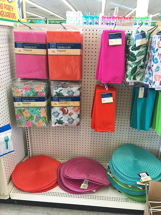 Tablecloths and placemats that turn Tuesday dinner into a special occasion. Martha Stewart would approve of these budget-friendly table transformations.