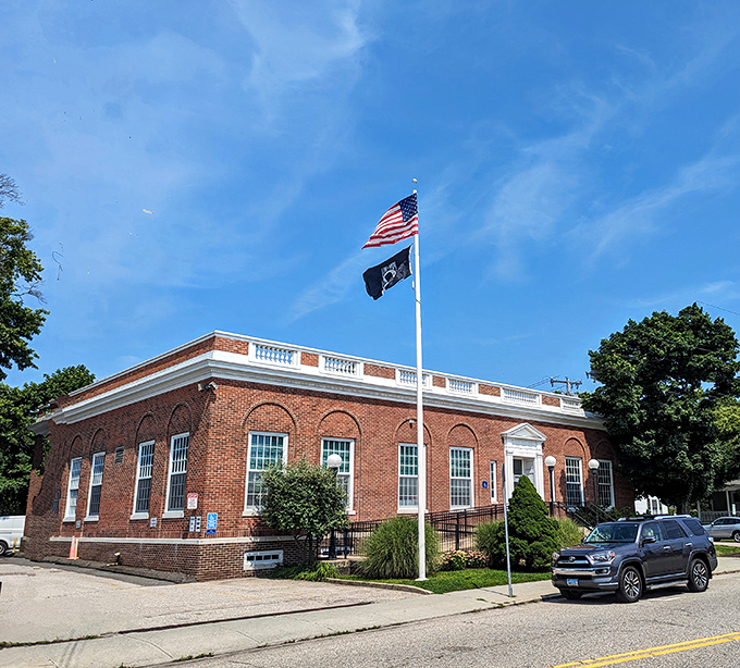 Even the post office in Mystic has character&mdash;a brick building that would make Benjamin Franklin proud of his postal legacy.