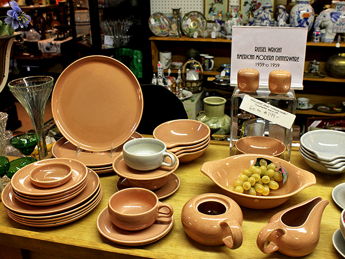 Russel Wright's American Modern dinnerware isn't just vintage&mdash;it's functional art. That peachy-pink glaze has been turning ordinary meals into occasions since the 1930s.