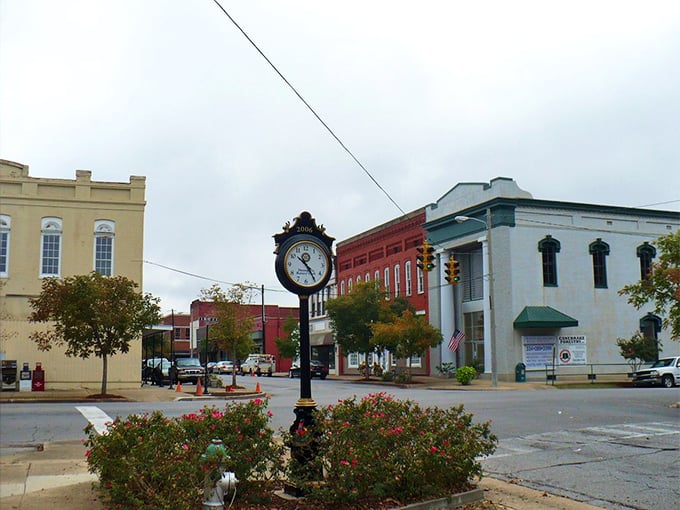 Demopolis' street clock reminds residents there's always time to stop and chat. Flowering shrubs add color to historic downtown corners.