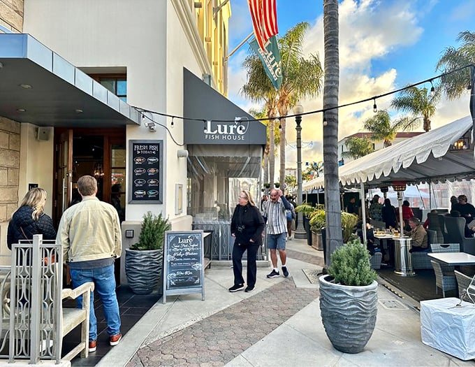 Lure Fish House brings modern flair to Ventura's seafood scene. Clean lines and palm trees &ndash; California's version of architectural harmony.