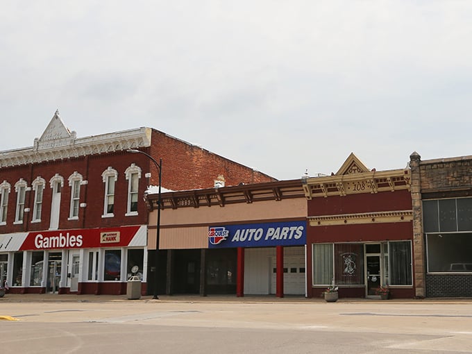 Downtown Corydon's buildings stand like a lineup of architectural greatest hits. Those decorative cornices were the crown molding of their day&mdash;showing off without saying a word!