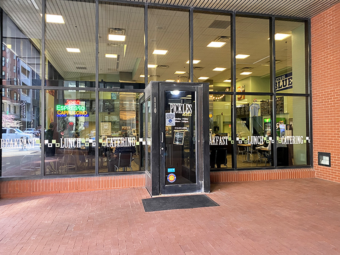 Those big windows at Pickles aren't just for natural light&mdash;they're showcasing sandwich artistry that makes downtown workers count the minutes until lunch.