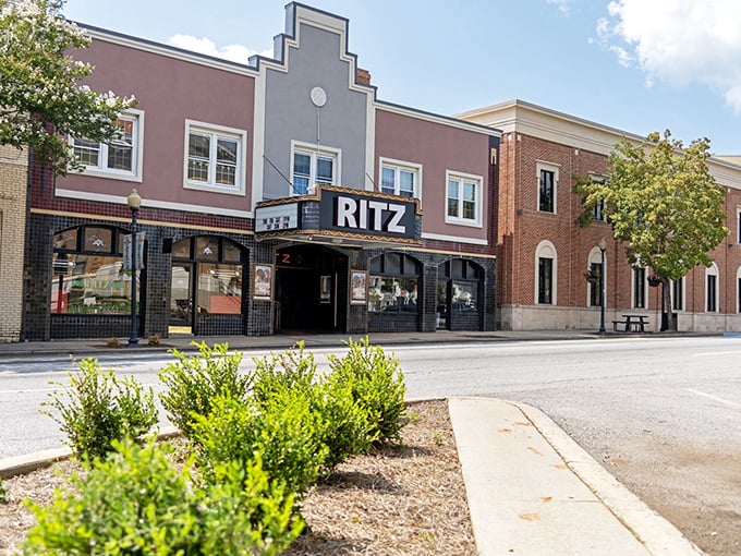 These brick buildings anchors Thomaston's affordable downtown district. Government services here understand the needs of seniors on Social Security.