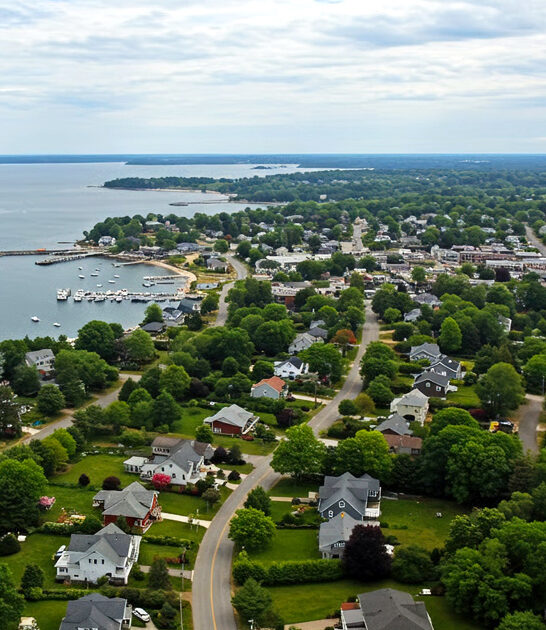 beach town rhode island ftr