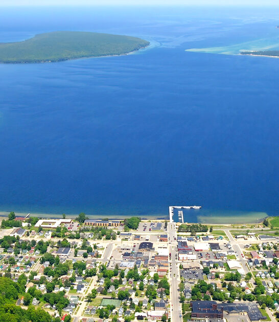 comfortable lakeside town michigan ftr