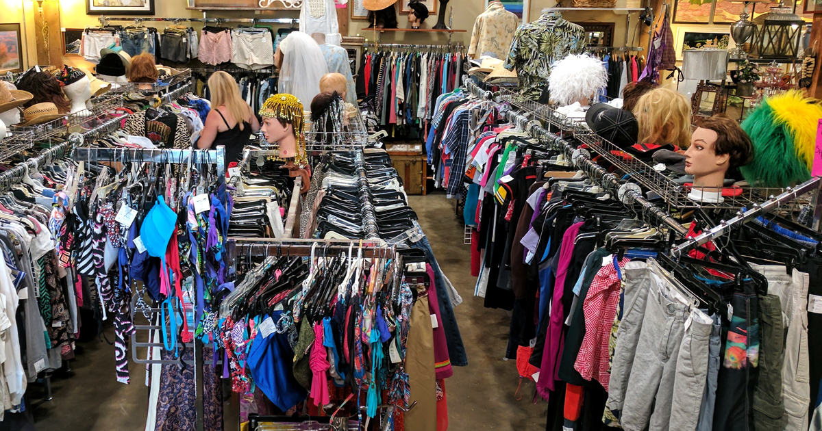 People Drive From All Over Oregon To Score Outrageous Deals At This ...