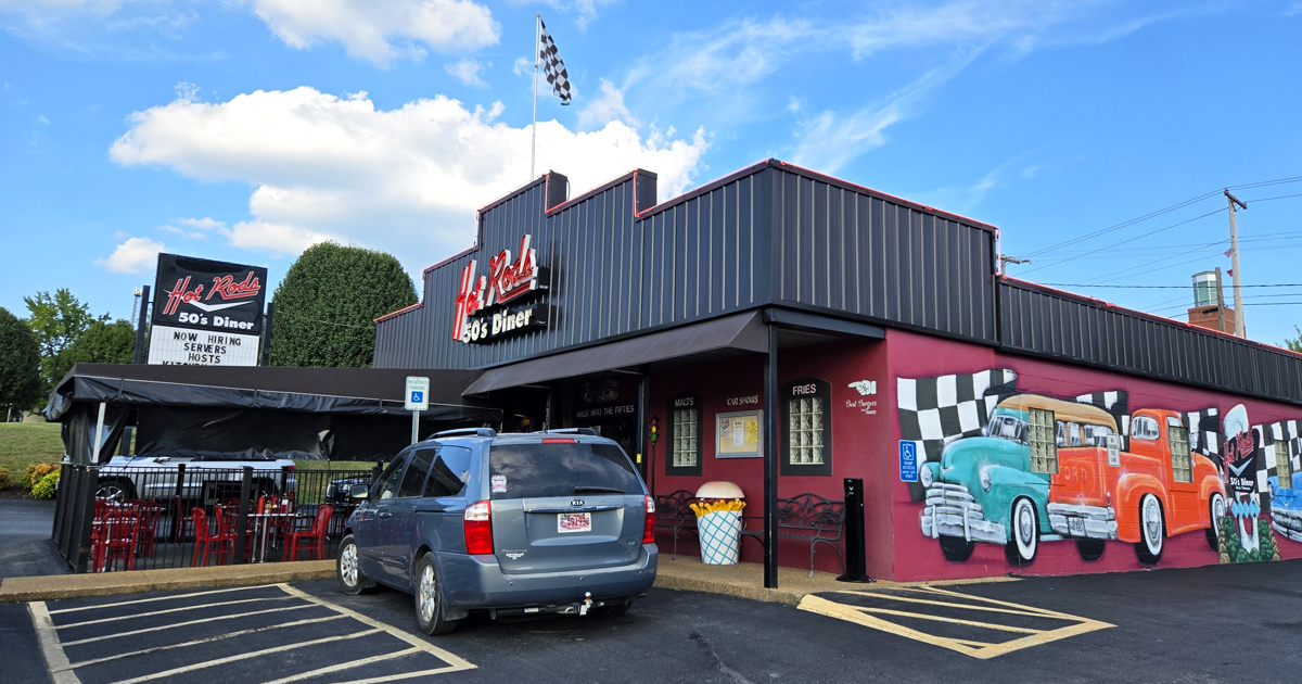 This Humble Restaurant In Tennessee Has Mouth-Watering Donut Burgers ...