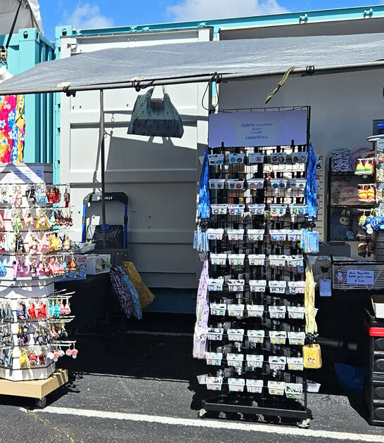 flea hawaii enormous market ftr