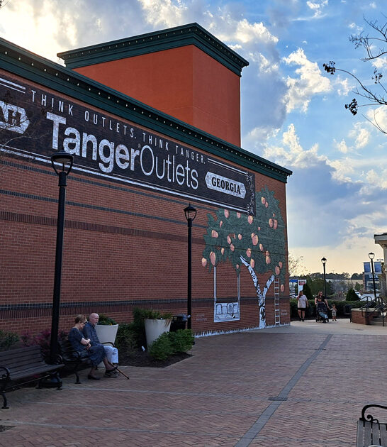 gigantic georgia outlet mall ftr