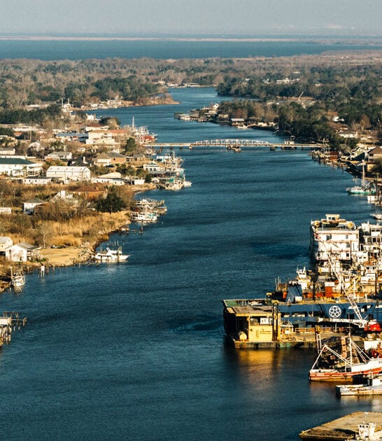 gorgeous fishing village louisiana ftr