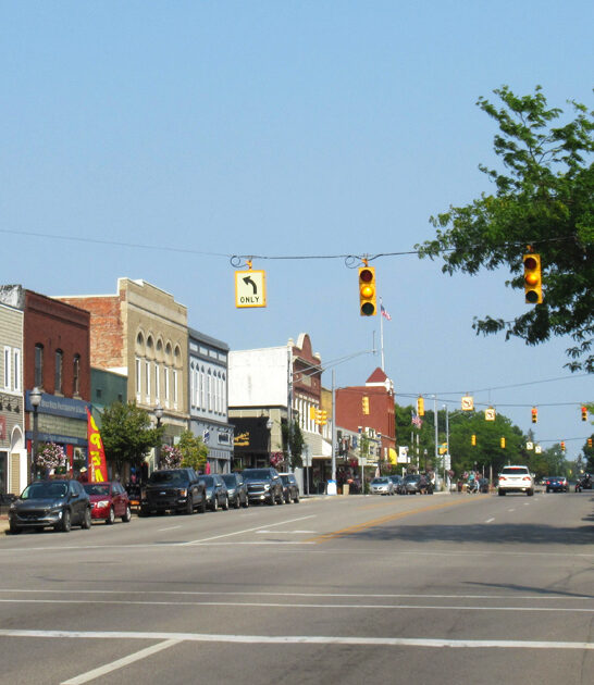 gorgeous michigan town getaway ftr