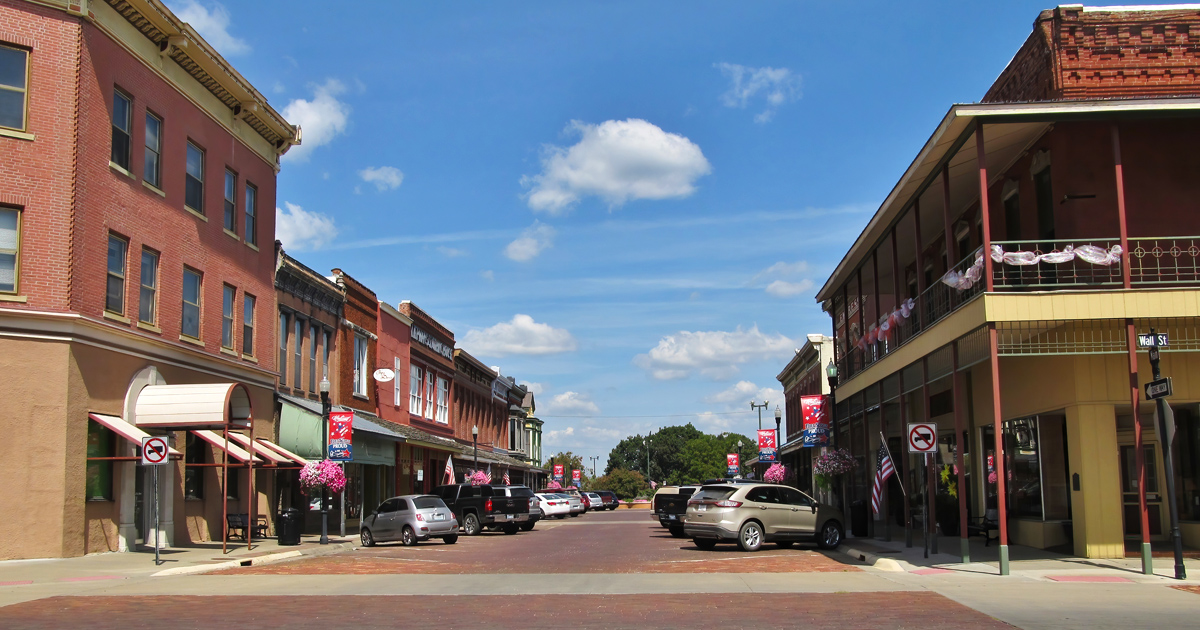 The Peaceful Town In Kansas That's Perfect For Anyone Who Wants To Live ...