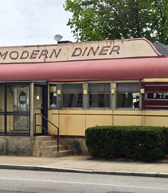 legendary diner rhode island ftr