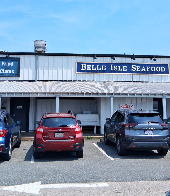 massachusetts serving lobster rolls ftr