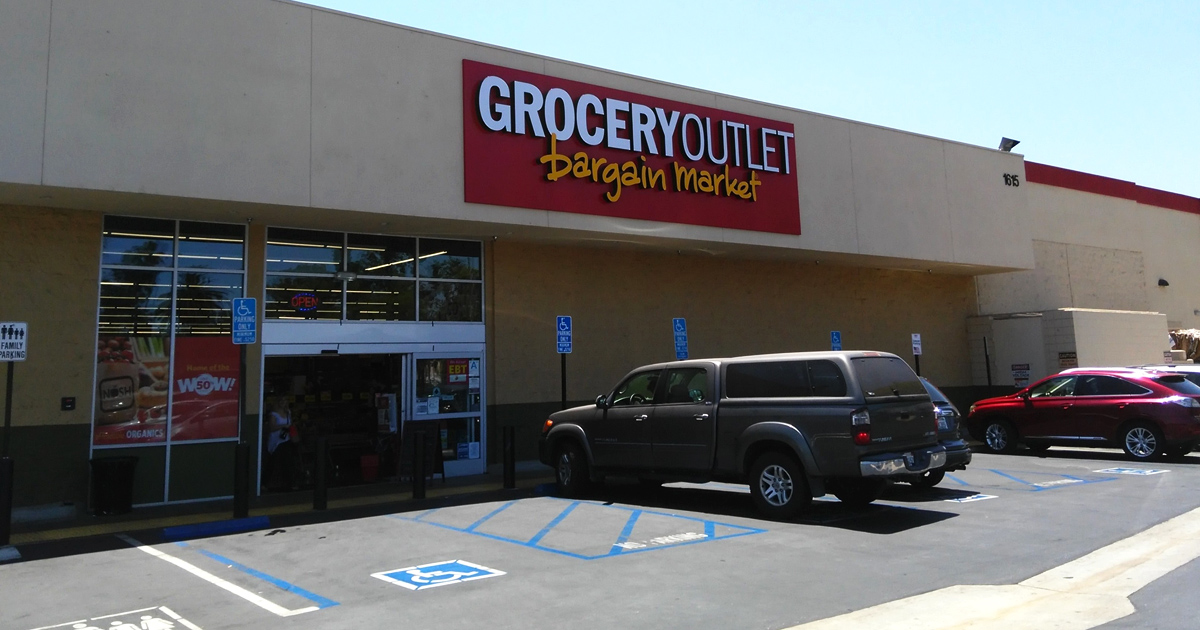 This Massive Grocery Store In California Has Prices So Low, You'll ...