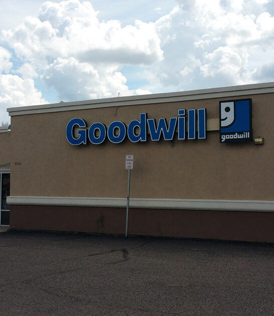 massive thrift wyoming shopping ftr