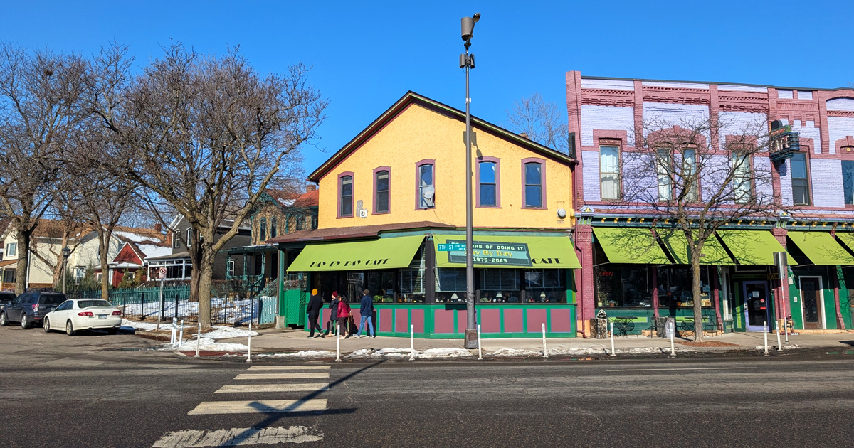 This Charming Cafe In Minnesota Has Eggs Benedict That Locals Can't ...