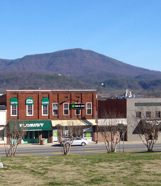 mountain town georgia serene ftr