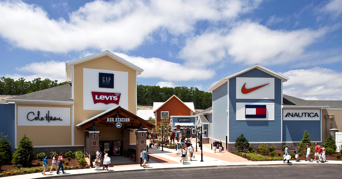 Nh 45 Outlets The Enormous Outlet Mall In New Hampshire That’ll Make Your Thrifting ...