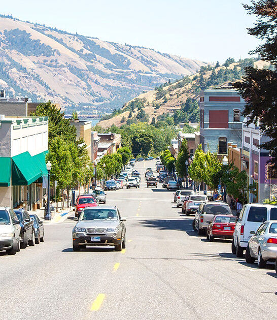 oregon towns dreamy mountain ftr