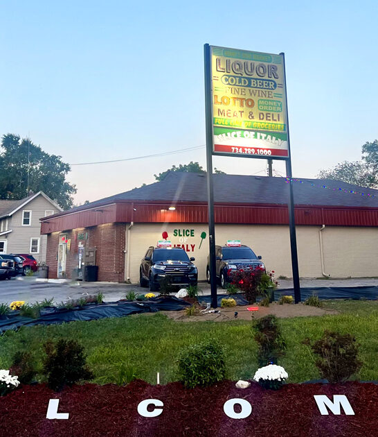 pepperoni pizza michigan pizzeria ftr