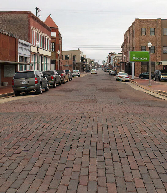 perfect charming town mississippi ftr