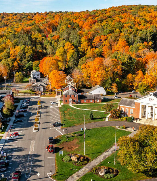 picturesque towns connecticut weekends ftr