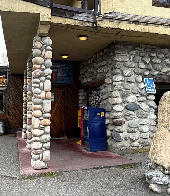 restaurant crab benedict alaska ftr