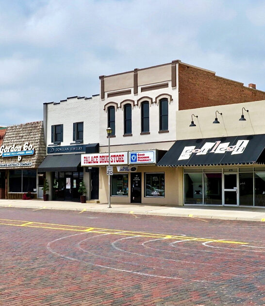 slow living town kansas ftr